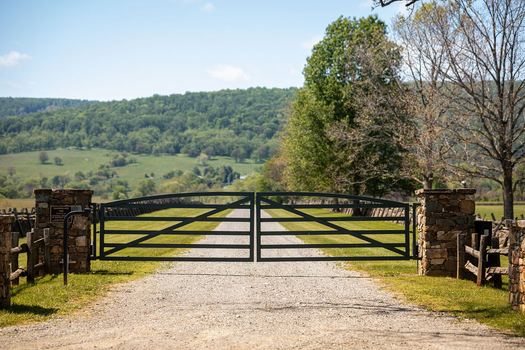 Home — Llangollen Equine Retirement